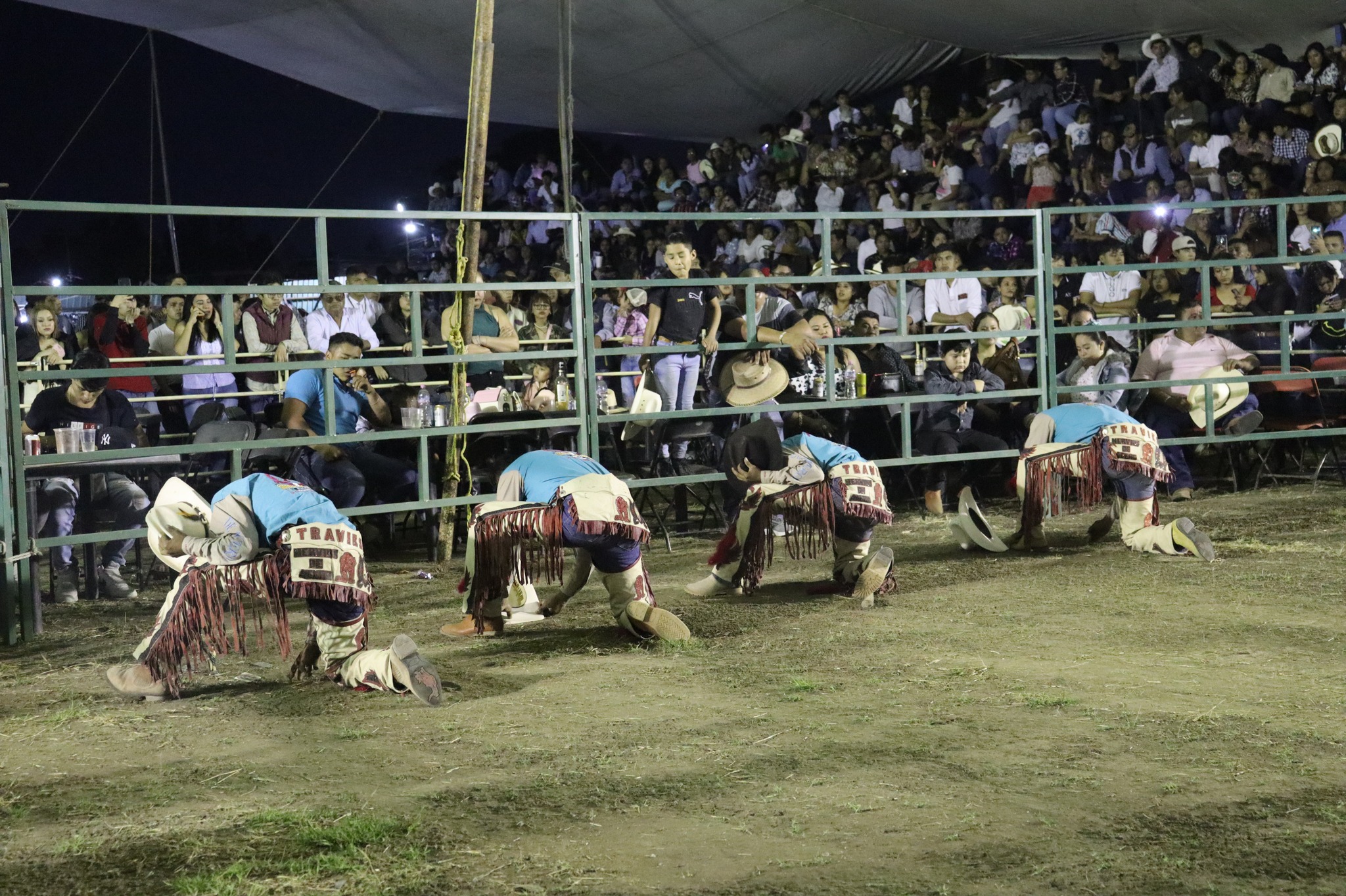 La presencia del Místico y los Hermanos Karonte, entre otros grupos en la Expo Feria Teoloyucan ...